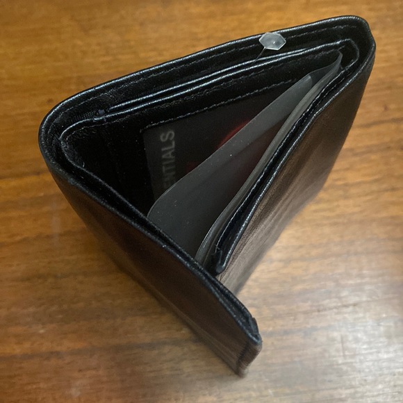 Rolfs | Accessories | Mens New Genuine Leather Tri Fold Wallet | Poshmark